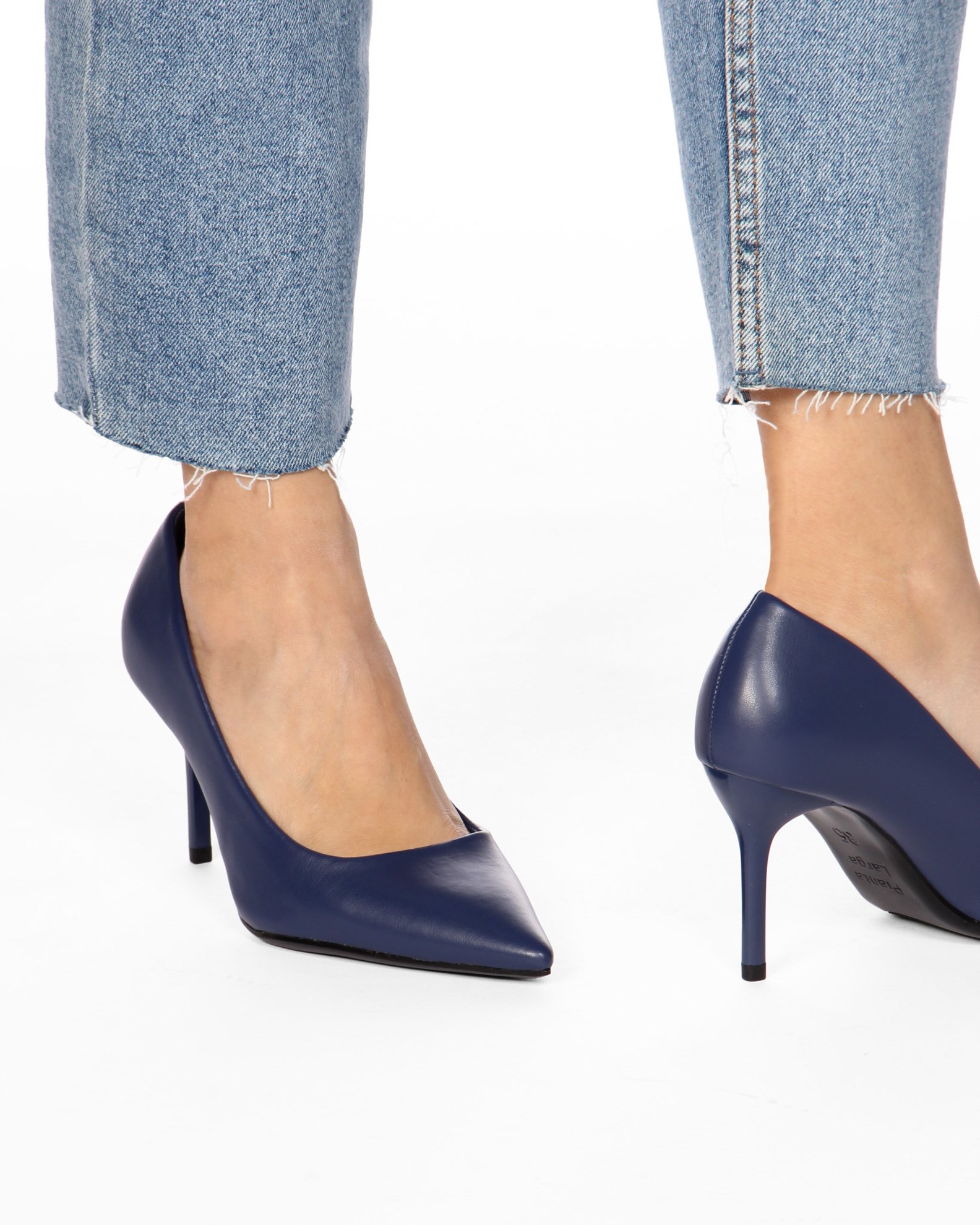 Globo E-Commerce - Calzature, Abbigliamento, Sport, Intimo, Accessori ...