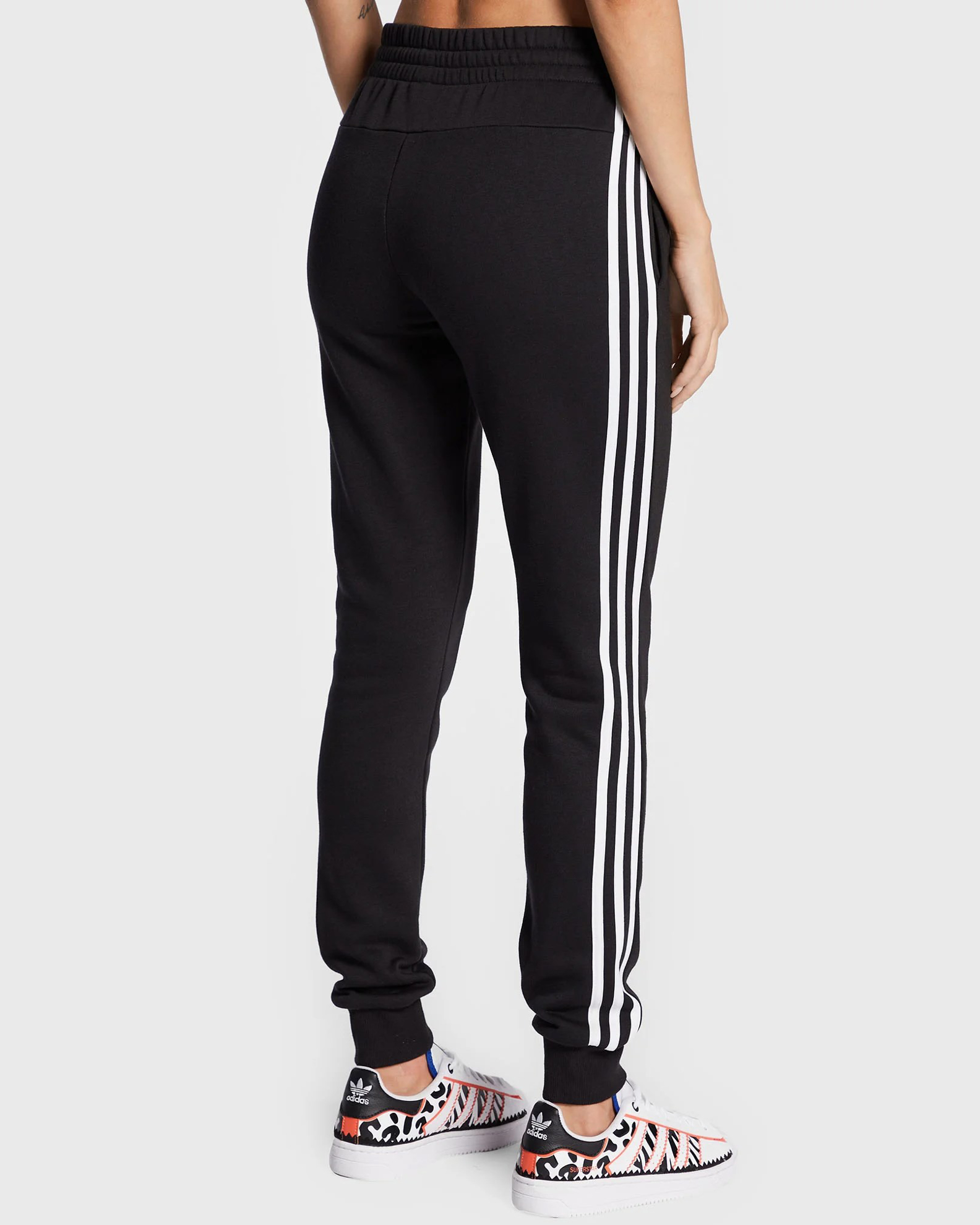 Globo E-Commerce - Calzature, Abbigliamento, Sport, Intimo, Accessori ...