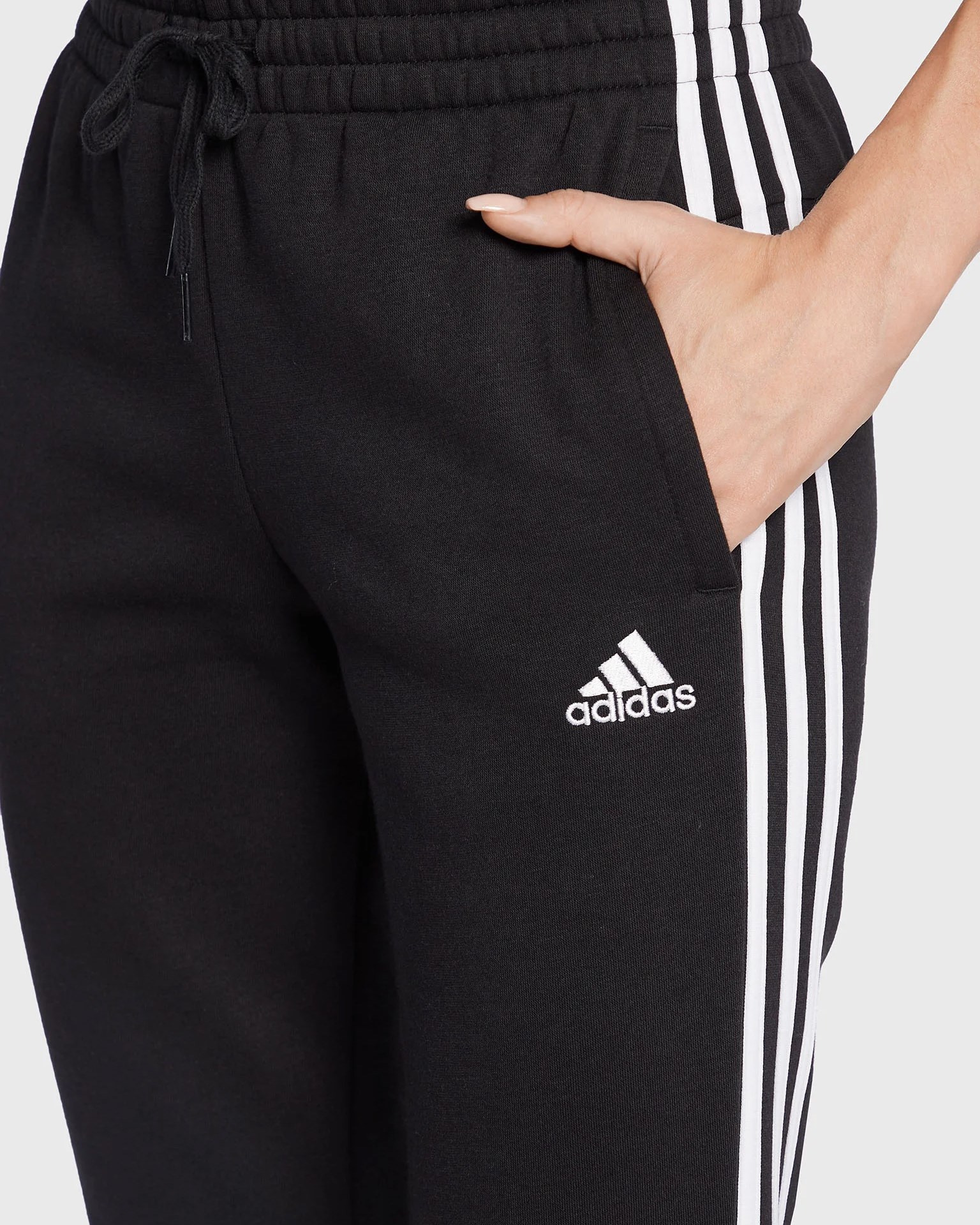 Globo E-Commerce - Calzature, Abbigliamento, Sport, Intimo, Accessori ...