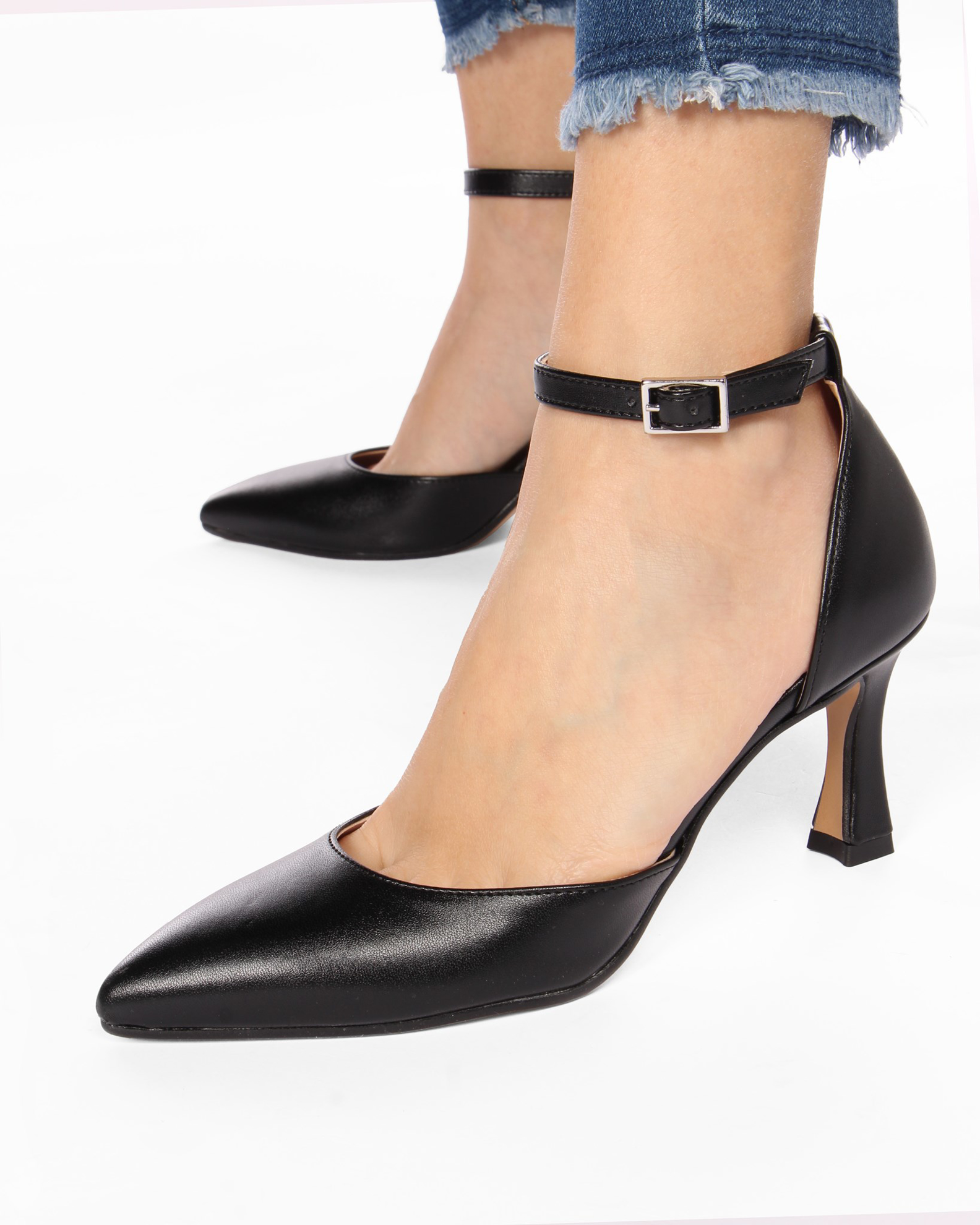 Globo E-Commerce - Calzature, Abbigliamento, Sport, Intimo, Accessori ...
