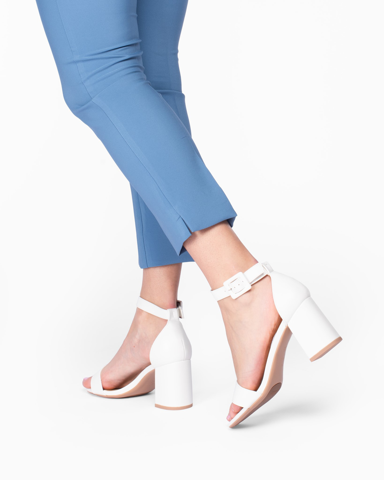 Globo E-Commerce - Calzature, Abbigliamento, Sport, Intimo, Accessori ...