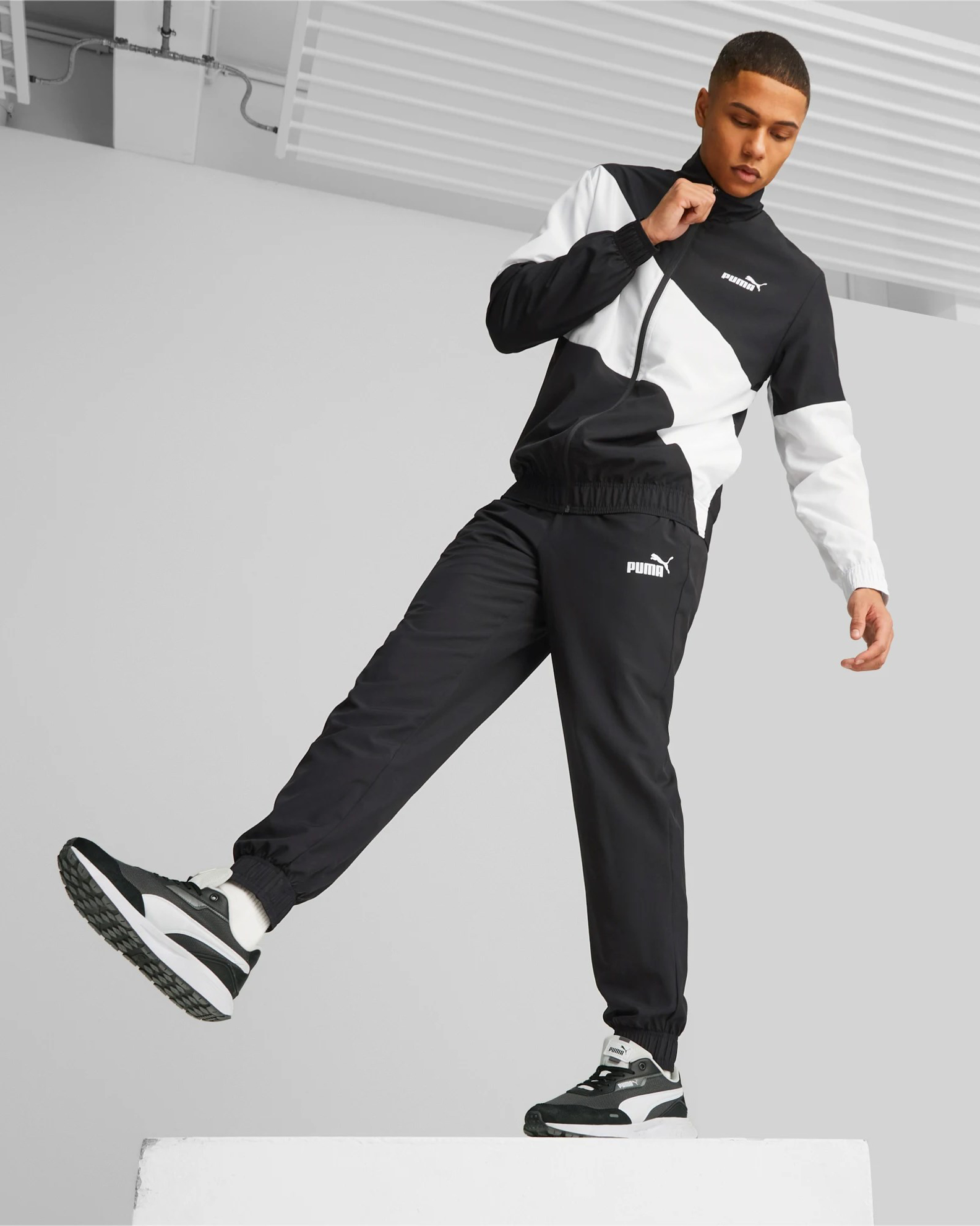 Globo E-Commerce - Calzature, Abbigliamento, Sport, Intimo, Accessori ...