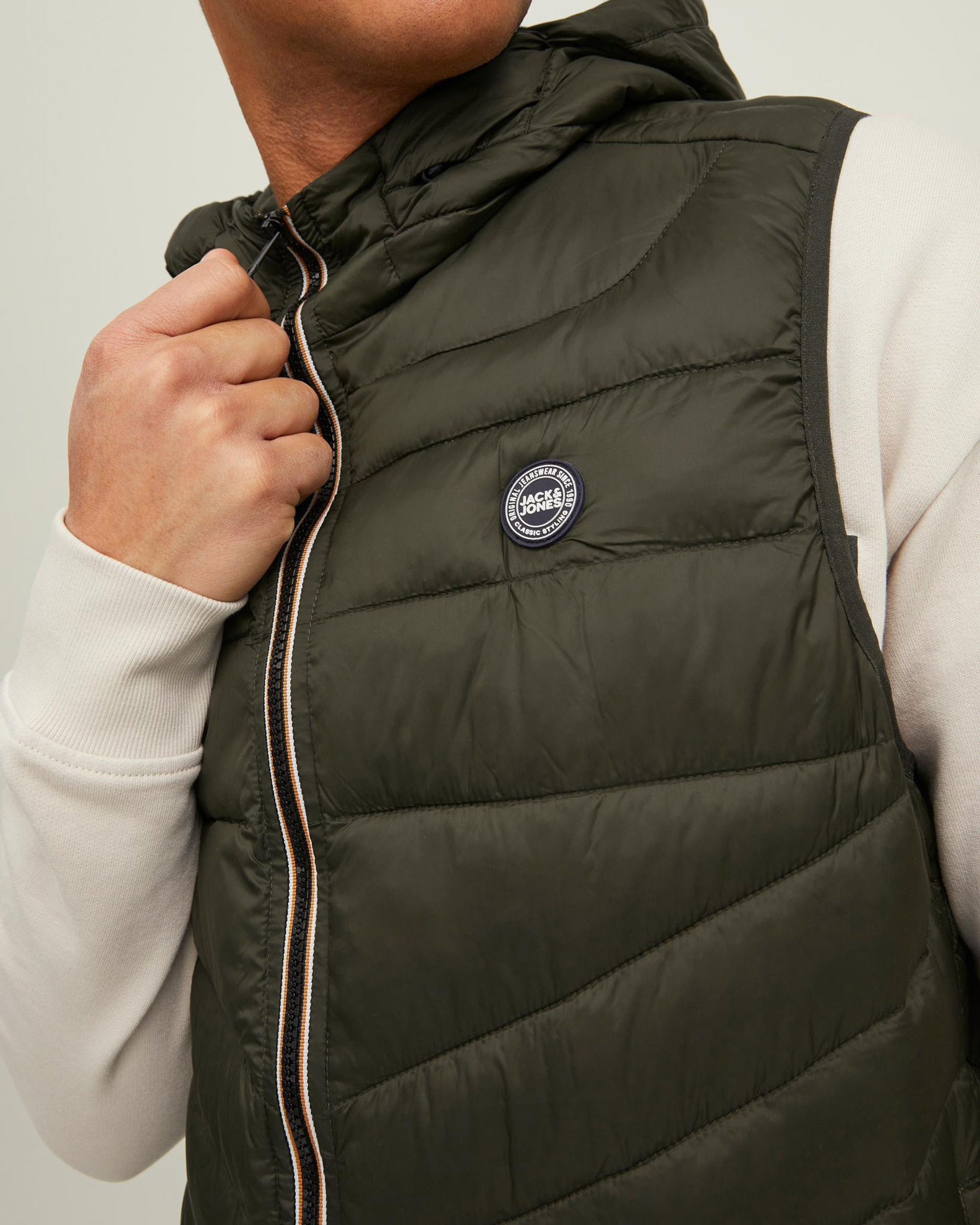 Globo E-Commerce - Calzature, Abbigliamento, Sport, Intimo, Accessori ...