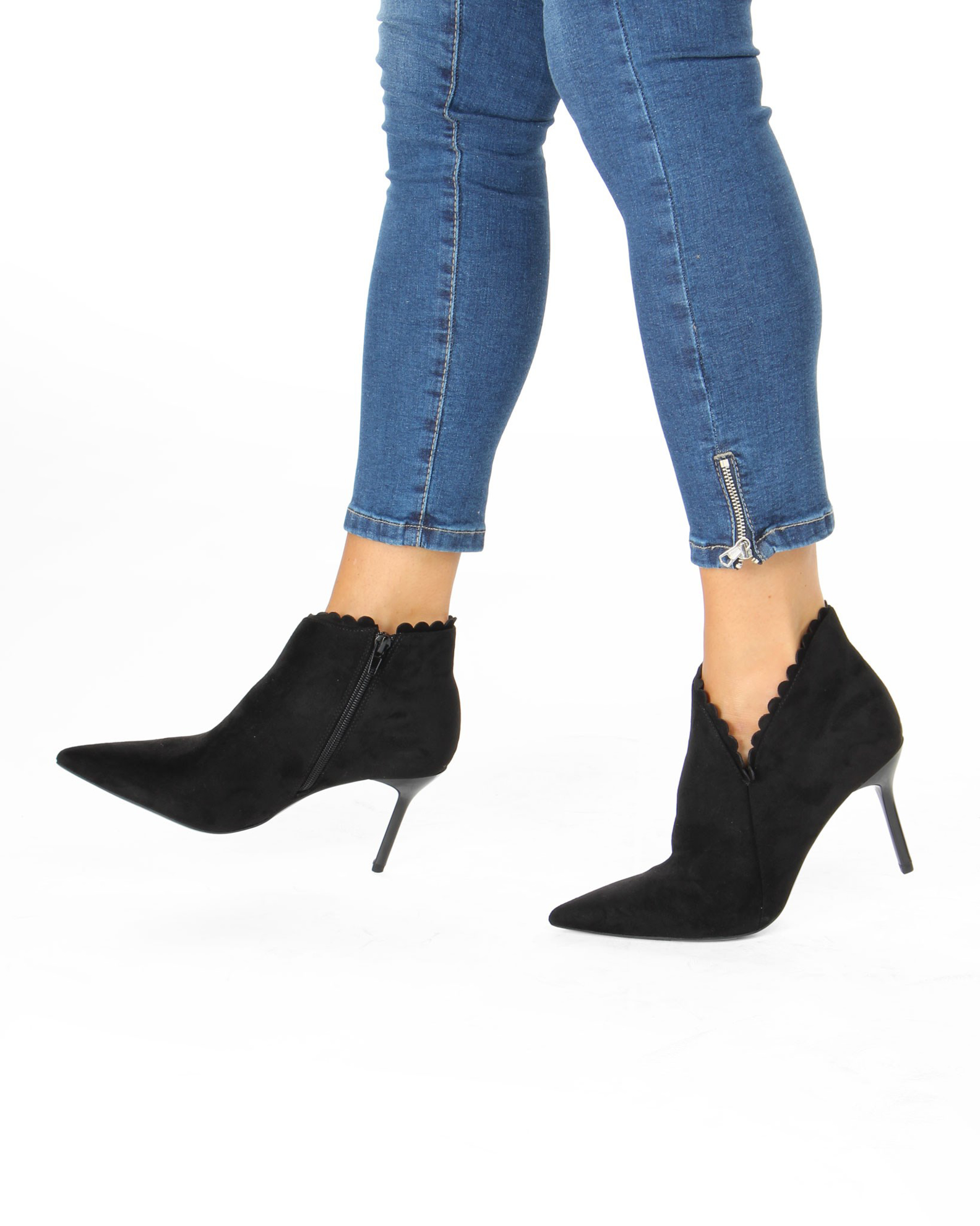 Globo E-Commerce - Calzature, Abbigliamento, Sport, Intimo, Accessori ...