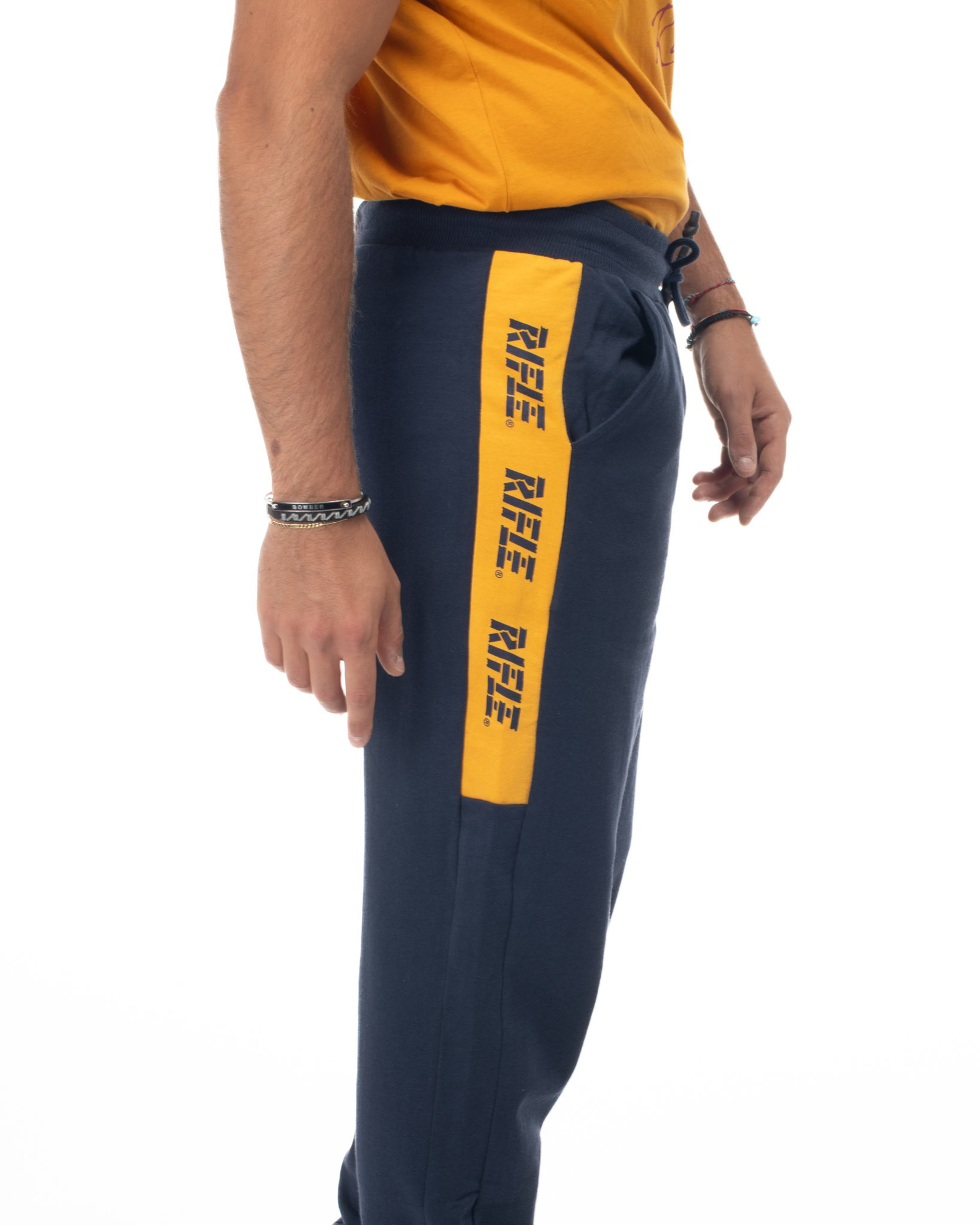 Globo E-Commerce - Calzature, Abbigliamento, Sport, Intimo, Accessori ...