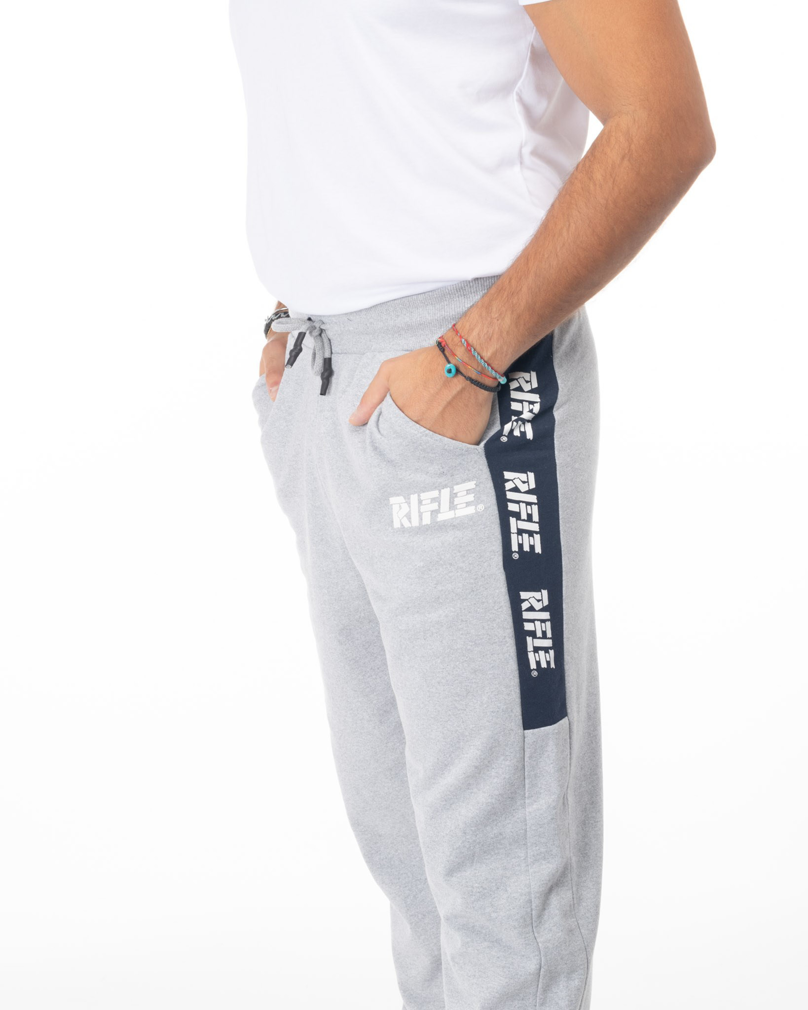 Globo E-Commerce - Calzature, Abbigliamento, Sport, Intimo, Accessori ...